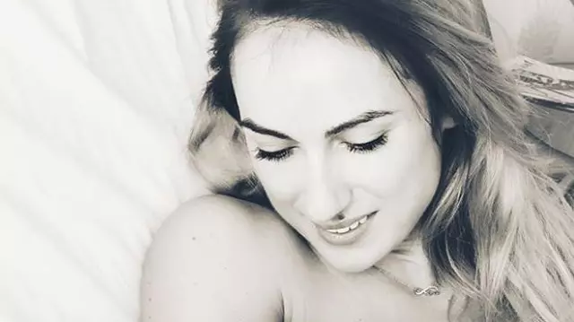 Anca Bucur a devenit mămică de băiețel Primele imagini cu micuțul