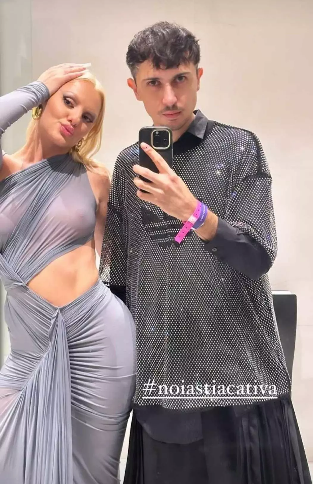 Alexandra Stan a renunțat complet la inhibiții în noaptea de Revelion ...