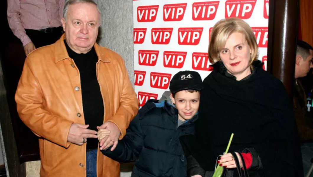 sebastian-felix-topescu - Viva.ro