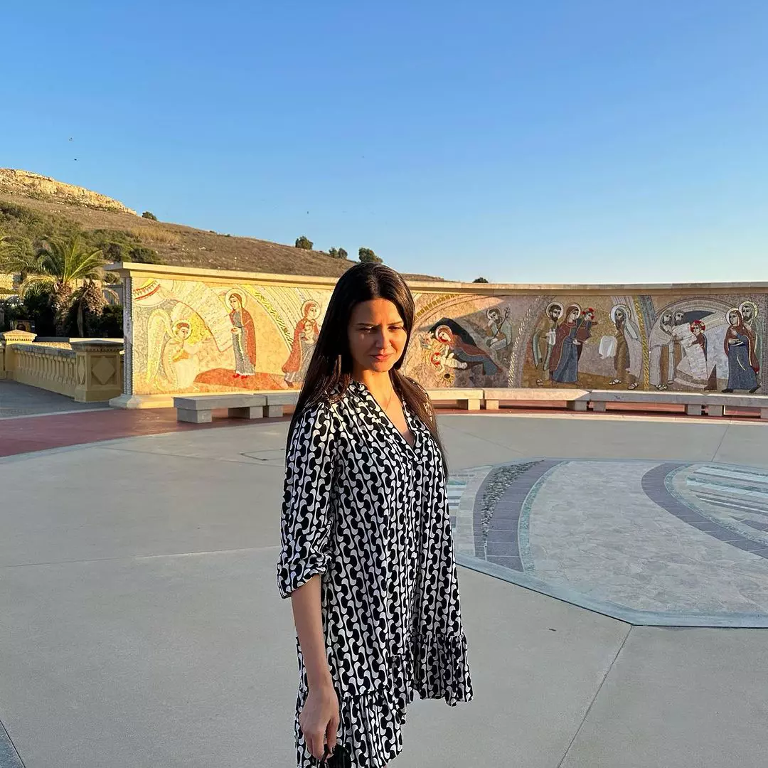 Iulia Pârlea a împlinit 38 de ani. Unde și-a petrecut ziua de naștere ...