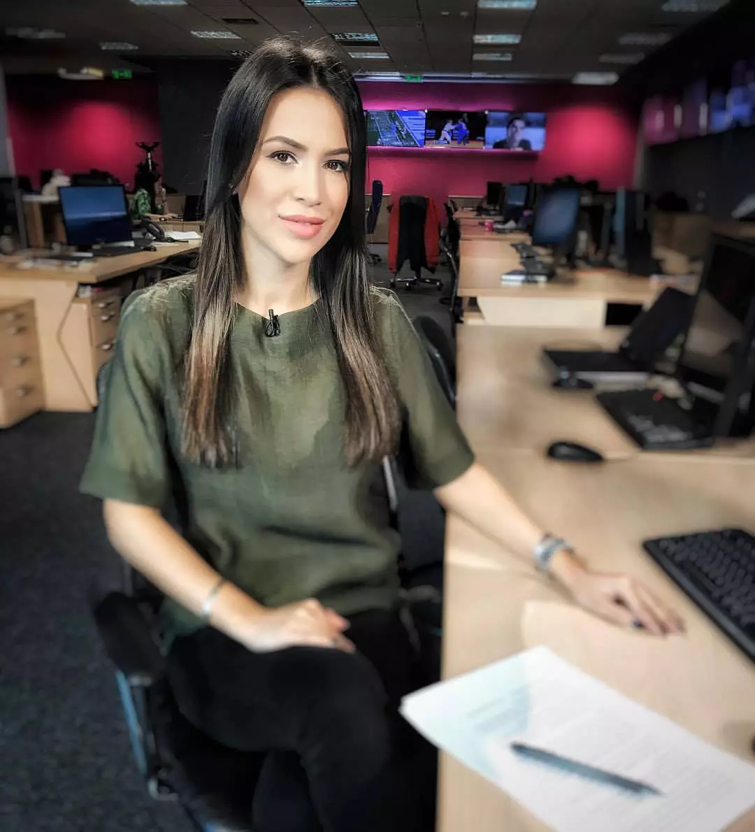 Cine este noua prezentatoare a emisiunii „Flash Monden” de la Prima TV ...