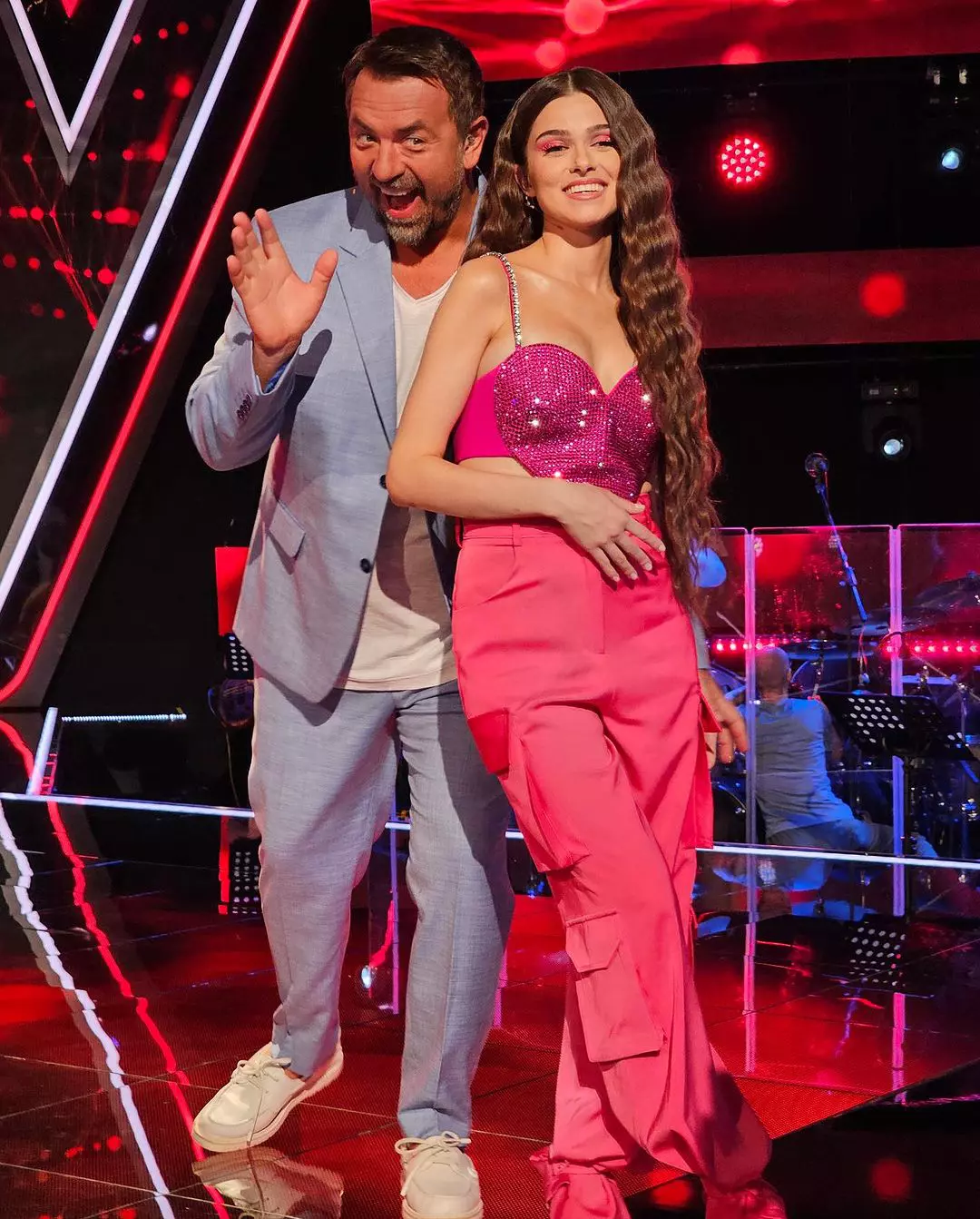 Cum a ajuns Theo Rose pe scaunul de antrenor de la Vocea României. „PRO TV nu este televiziunea ...