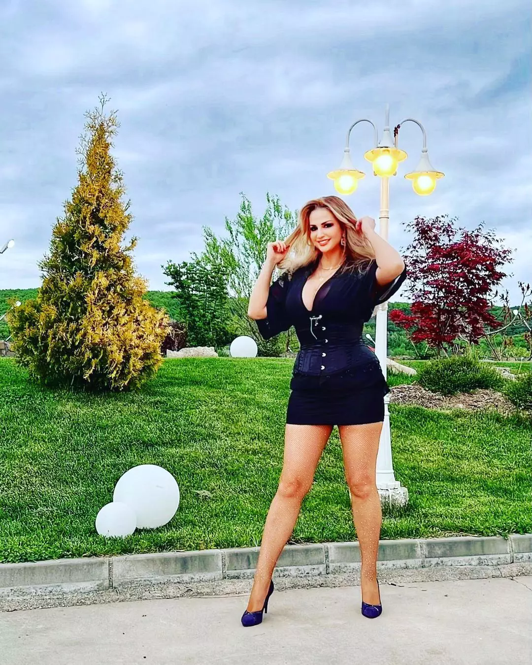 Julia Chelaru se mărită a doua oară. Cât i-a luat noului iubit să o ...