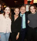 O familie unită în lumina reflectoarelor: Sarah Jessica Parker și ...