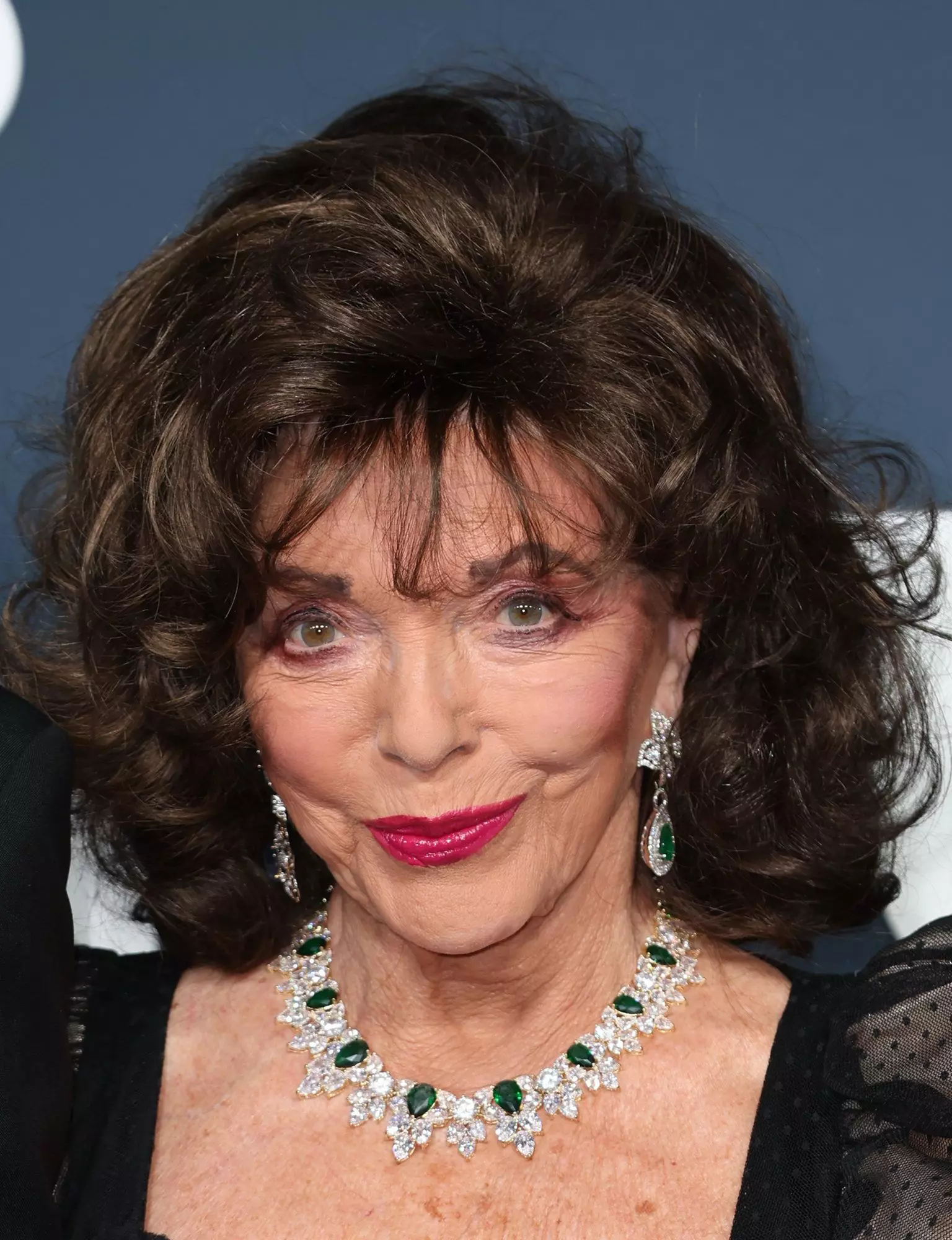 Cum arată Joan Collins la 90 de ani. Actrița din „Dinastia” insistă că ...