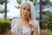 elle