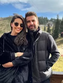 Adrian Mutu merge cu toată familia în Republica Dominicană să le vadă ...