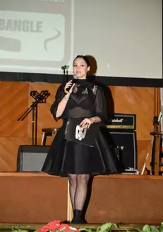 Andreea Marin, ambasador Nelson Mandela 46664 Bangles Romania ...