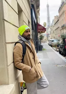 Cine este și cum arată sora lui Connect-R. Este implicată în afacerile ...