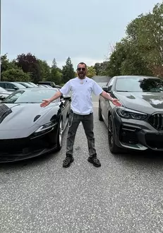 Mașinile lui Pescobar, puse sub sechestru de ANAF și de o firmă de ...