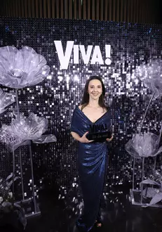 Andreea Răducan, strălucitoare pe covorul roșu de la VIVA! Party 2024 ...