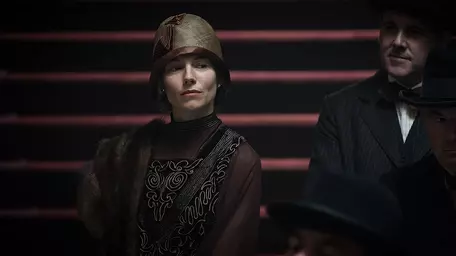 REVISTA ELLE - Cea mai vanduta revista de moda din lume - totul despre ...