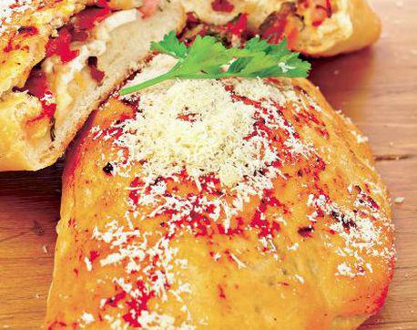 Pizza Calzone - Retete culinare - Romanesti si din Bucataria internationala