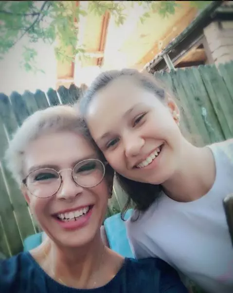 Cum arată la 19 ani fiica lui Teo Trandafir și ce relație au cele două ...