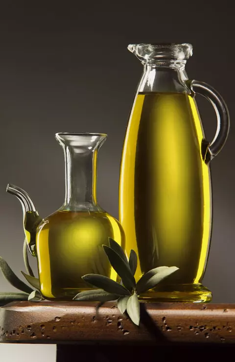 Uleiul de masline – 10 moduri de folosire pentru a fi mai frumoasa ...