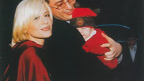 Loredana Groza a răspuns la cea mai arzătoare întrebare. E singură după ...