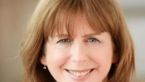 45 de lectii de viață de la Regina Brett - Povestea unei femei