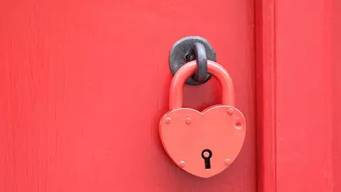 Femeile musulmane vin în România să-și refacă himenul