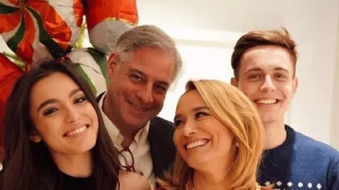 Numele complete din buletin ale fraților Alexia și Aris Eram de la ...