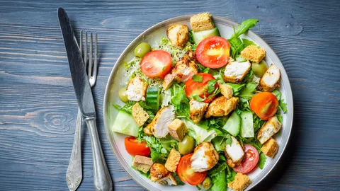 Retete de salate cu legume, cu carne sau de post - Retete culinare by ...