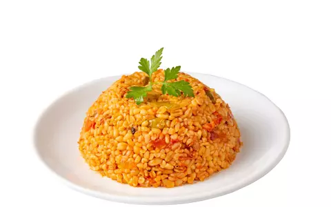 Rețetă de pilaf turcesc din bulgur cu ardei și roșii | Viva.ro