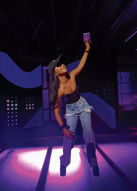 Inna, noul ambasador Samsung