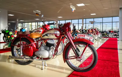 Cea mai mare colecţie de motociclete din România, unica din Europa de ...