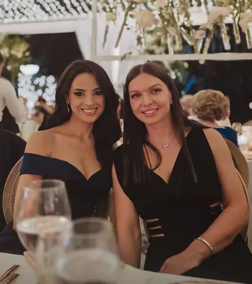 Simona Halep a strălucit la nunta lui Ianis Hagi. Sportiva a plătit o ...