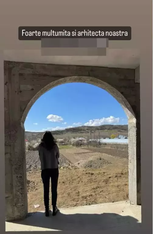 Adela Popescu și Radu Vâlcan își construiesc casă la Șușani, dar nu se ...