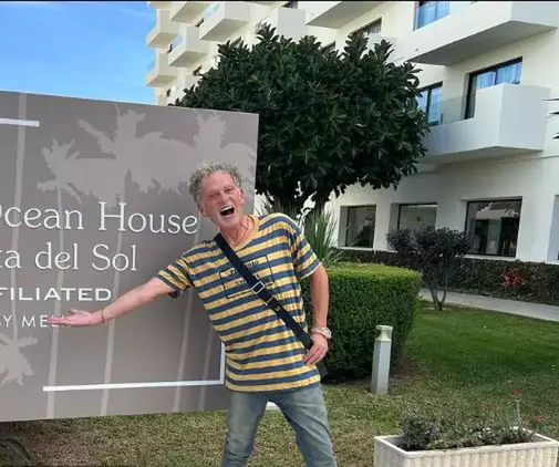 Stiri Directe - Leonard Miron, de nerecunoscut la 55 de ani! E complet schimbat și foarte slab ...