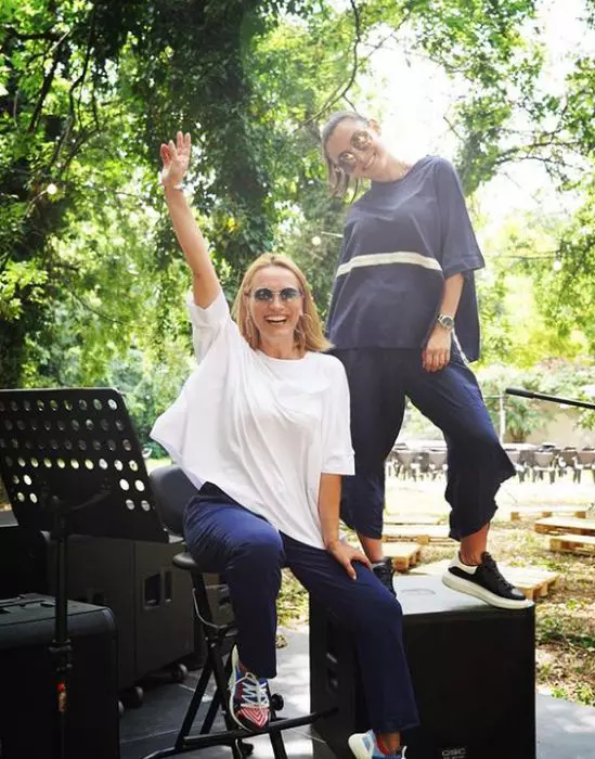 andreea-esca-2 | Unica.ro