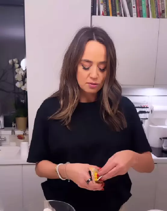 andreea raicu baie | Unica.ro