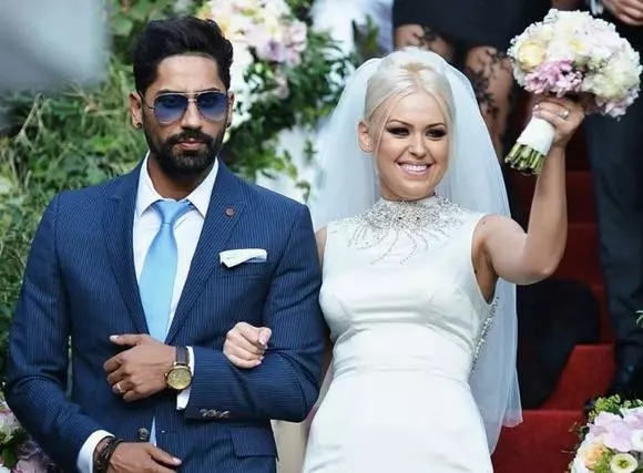 Misha, pictorial provocator în Thailanda. Fosta soție a lui Connect-R s-a fotografiat în costum ...