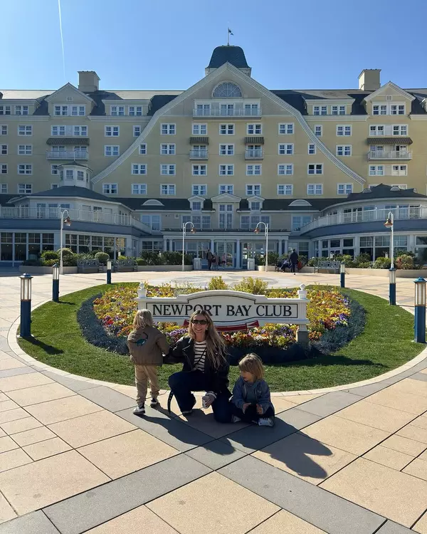 Flavia Mihășan și fostul ei partener, Marius Moldovan, la Disneyland cu ...