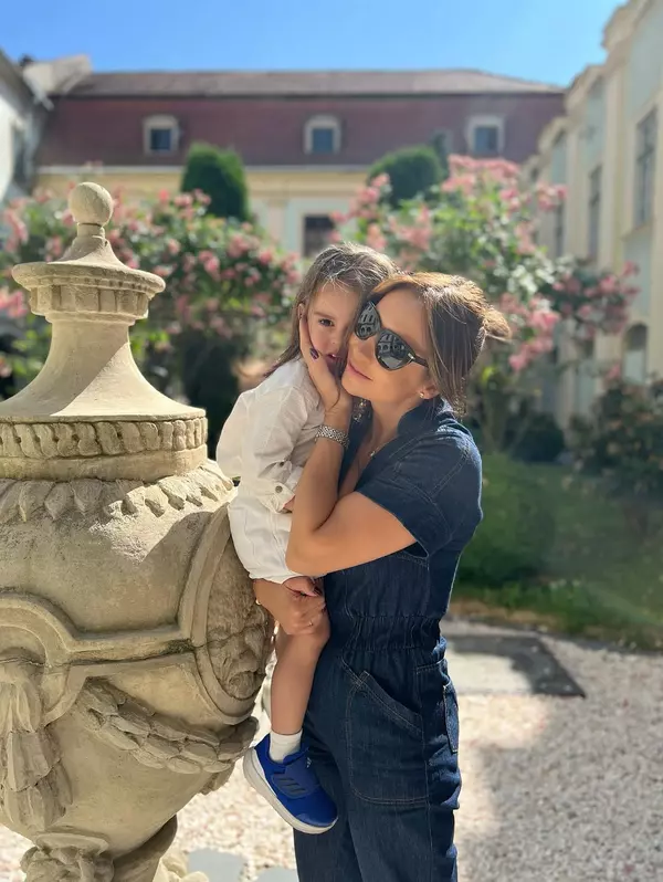 Ce planuri de vacanță are Magda Pălimariu alături de fiul ei, Aksel ...