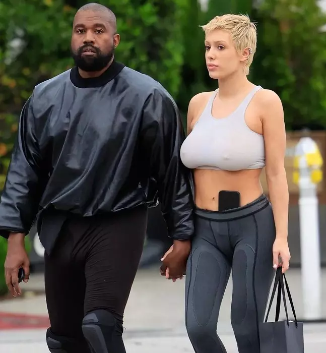 bianca-censori-43 | Unica.ro