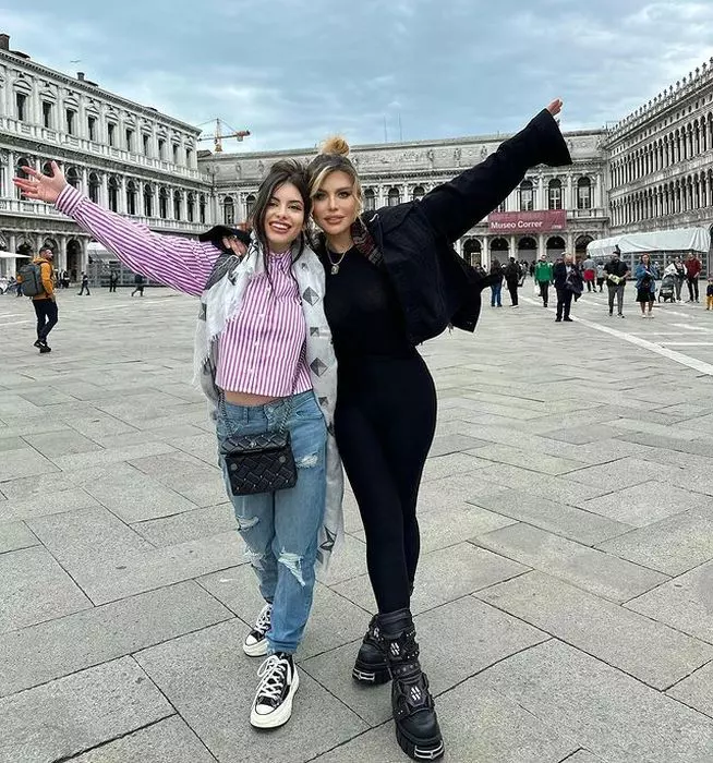 loredana-si-elena-boncea-4 | Unica.ro