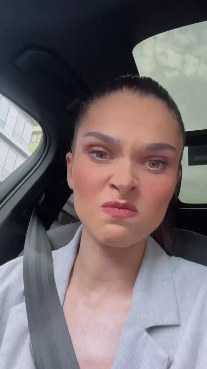 Theo Rose, copleșită de responsabilități. Cu ce se confruntă ...