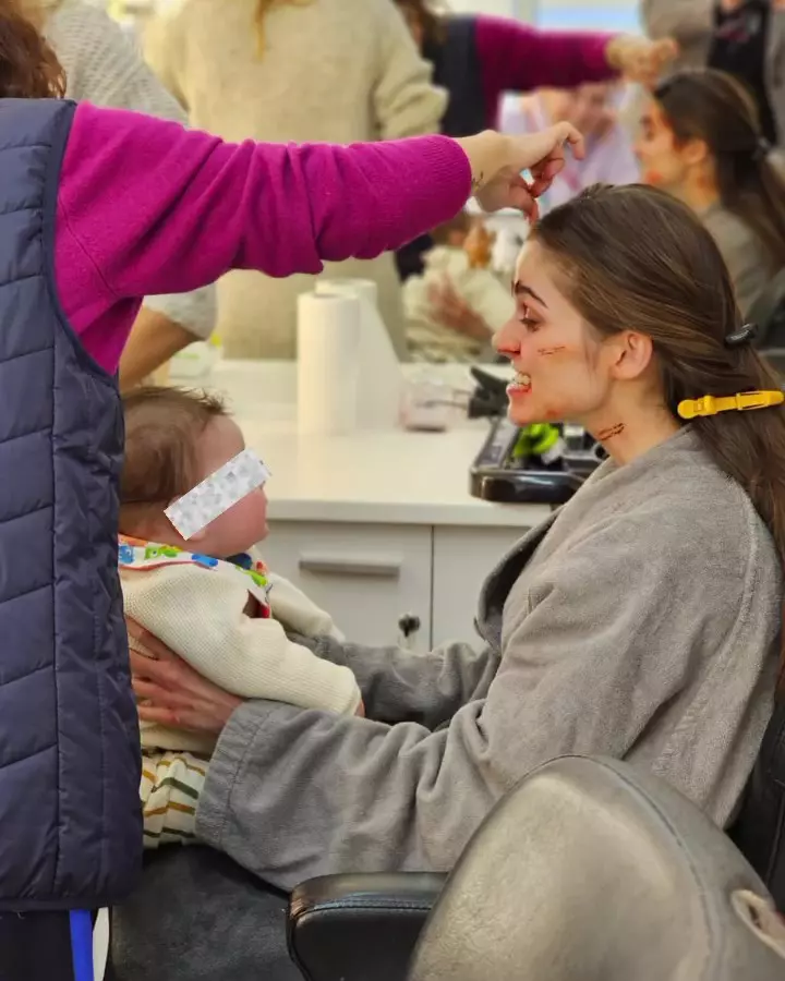 Theo Rose copil | Unica.ro