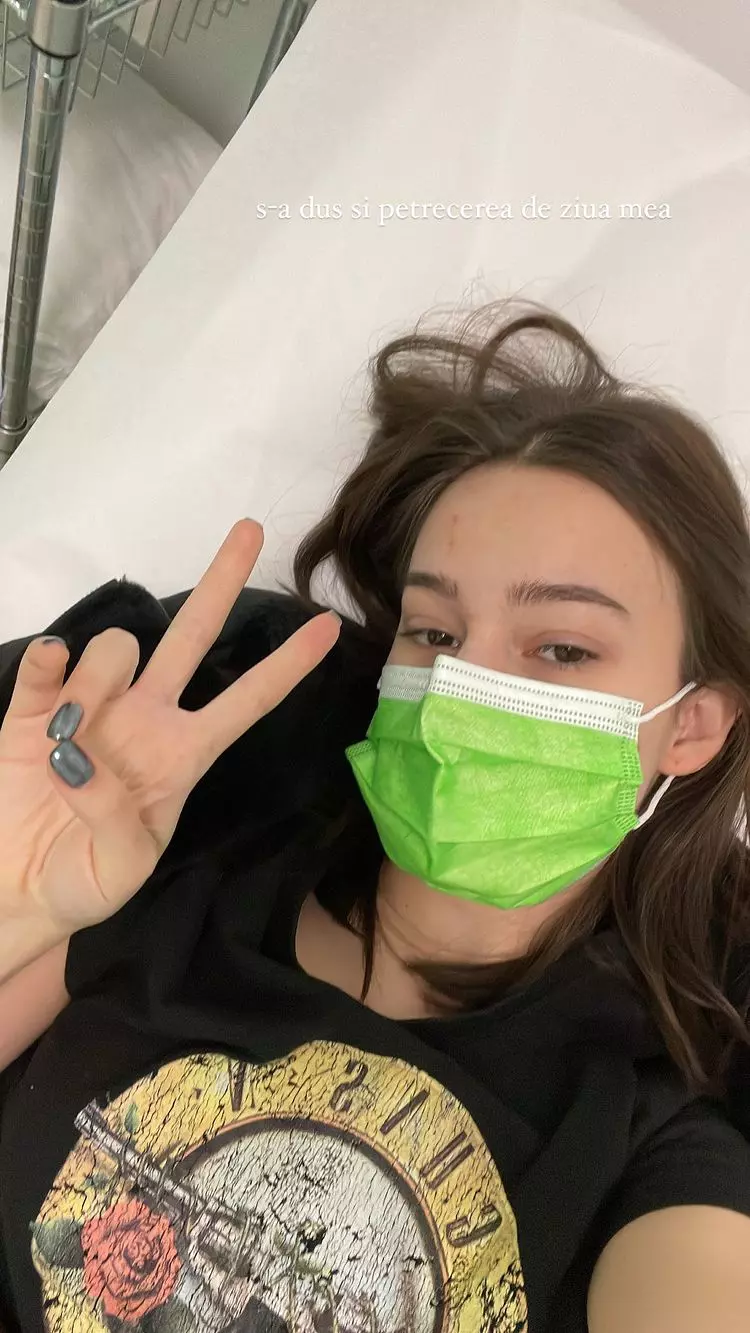 Vloggerița Mimi, de Urgență la spital. „Am plâns de durere” | Unica.ro