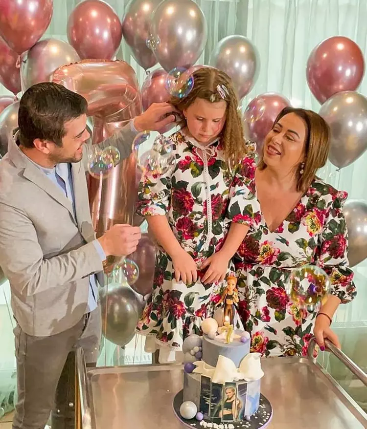 Petre Roman a uitat de aniversarea nepoatei lui, fiica Oanei Roman