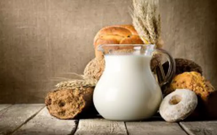 Laptele de vacă, ce nutrienți conține și ce beneficii are pentru ...