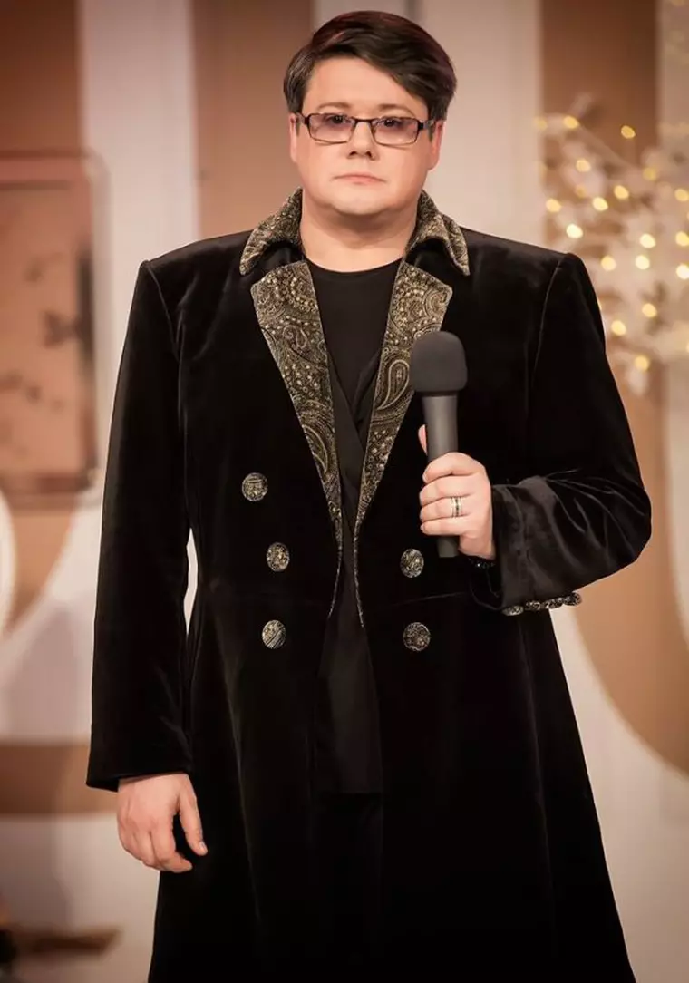 Colinde cântate de Fuego. Ascultă cele mai frumoase melodii de Crăciun ...