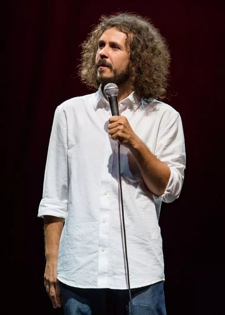 Un psihoterapeut, Cornel Ilie, bloggerul Otravă și comediantul Costel ...