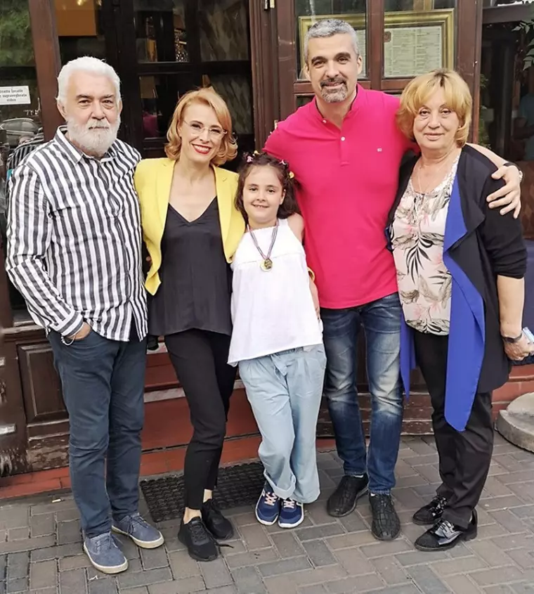 Aurelian Temișan și Monica Davidescu au împlinit 13 ani de căsătorie ...