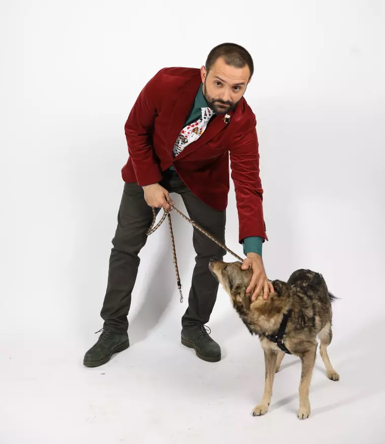 Magitot, românul cu un talent original: „Cred că am vreo 11 dulapuri ...