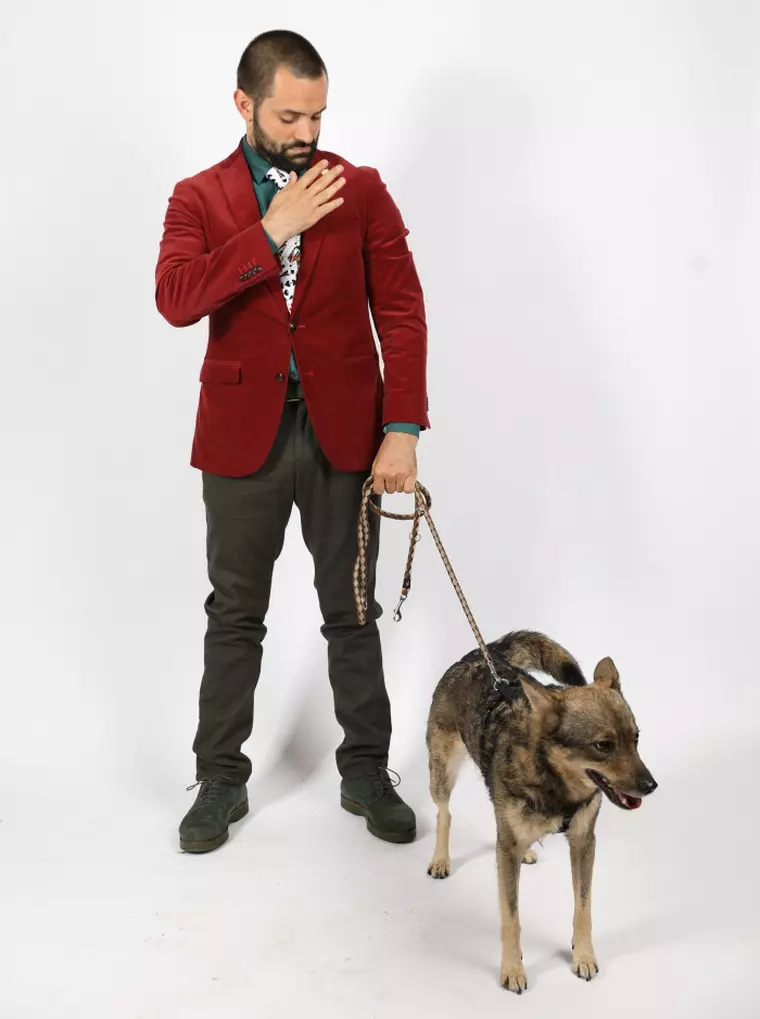 Magitot, românul cu un talent original: „Cred că am vreo 11 dulapuri ...