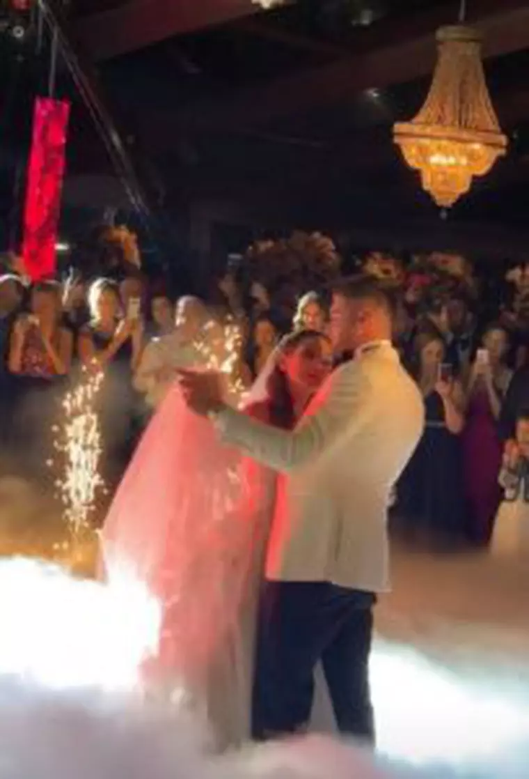 Ce piesă au ales Theodora Becali și soțul ei pentru dansul mirilor ...