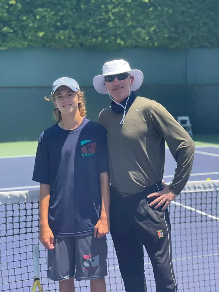 Lorena Sârbu, celebra creatoare a rochiilor preferate de starurile de ...