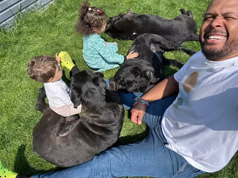 Cabral, un tată „sărit de pe fix”. Vedeta Pro TV, dezvăluiri despre cei ...